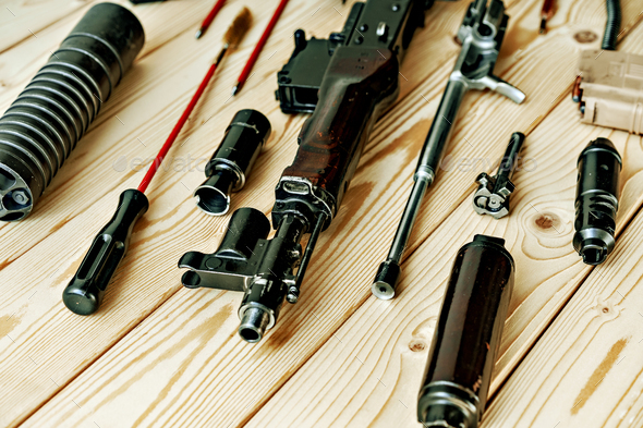 Gunsmith's working table for gun cleaning and maintaining Stock Photo ...