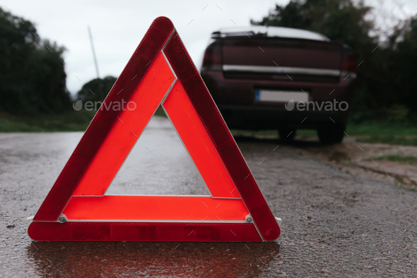 Car warning red triangle Stock Photo by Meniphoto | PhotoDune
