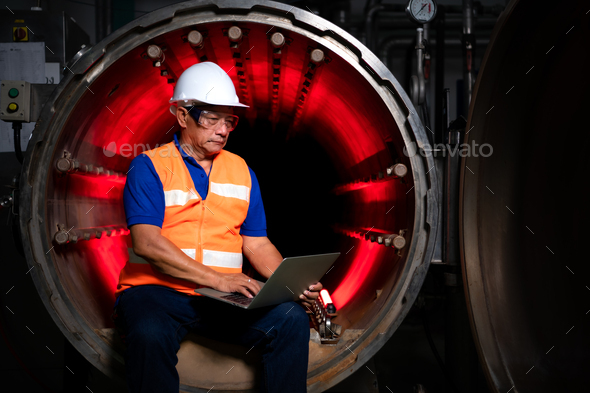 Engineer of the Mechanical Plant Conduct inspection of the ...