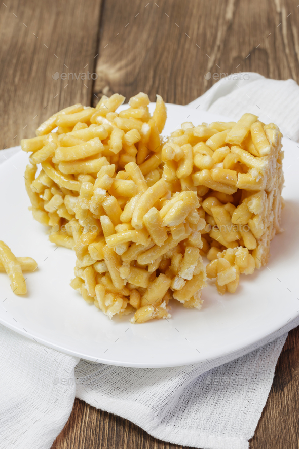 Chak-chak Pastry, Sweet Dessert on a Plate. National Dish, Traditional ...