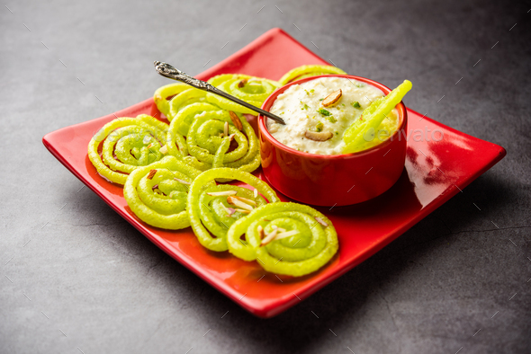 Rabdi Jalebi - Green jilebi or imarati with Rabri made from condensing ...