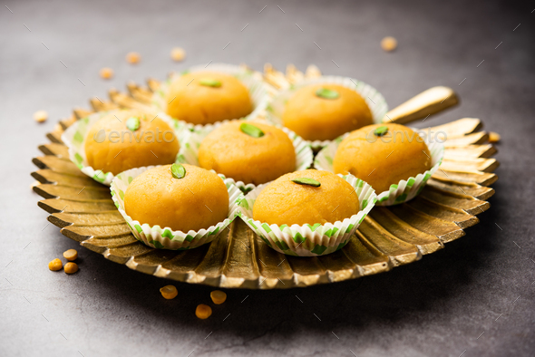 Besan Peda,pedha, pera. Popular Indian mithai prepared using gram flour ...