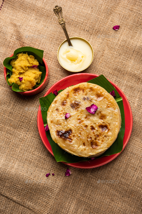 Puran poli, Puran roti, Holige, Obbattu, or Bobbattlu, is Indian sweet ...