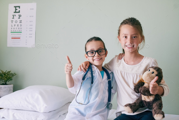 Shot a girl visiting her friend whos pretending to be a doctor for a ...