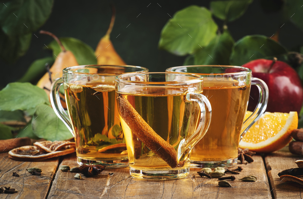 Mulled Cider glass cups: apple, pear and orange flavored hot cider with ...