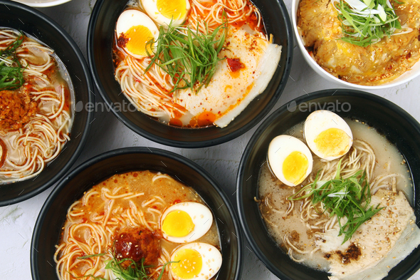 Freshly made Japanese food, assorted Ramen and rice toppings meal Stock ...