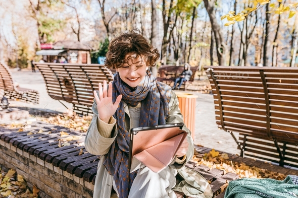 positive greeting hand gesture in online communication Stock Photo by ...