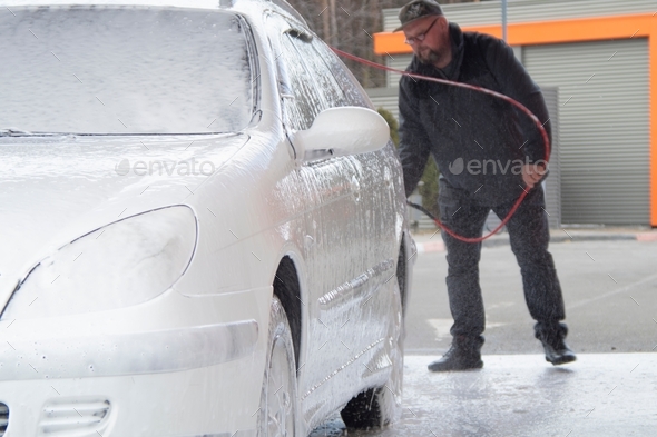 manual non-contact car washing and cleaning with water and cleaning ...