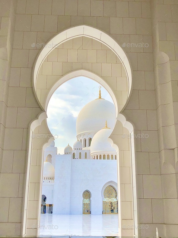 Perspectives - Sheikh Zayed Grand Mosque Stock Photo by aasarwar ...