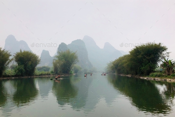 The river and green mountains of different shapes, the famous beautiful ...