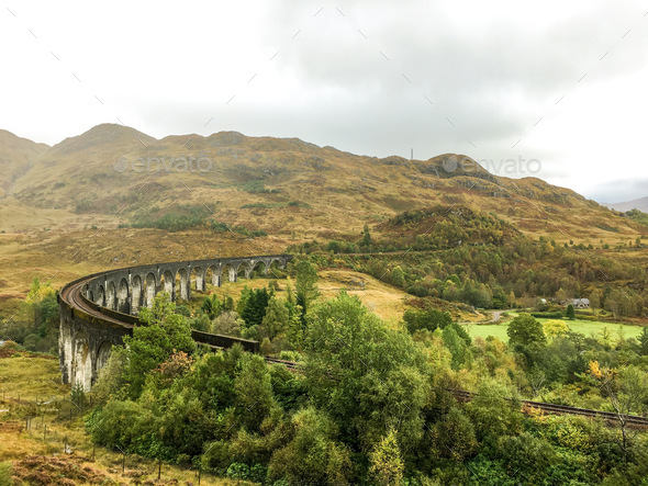 Highlands in autumn. Harry Potter train hogwarts express bridge in ...