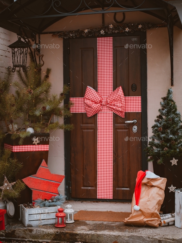 christmas, door, december, holiday, porch, winter, house, festive ...