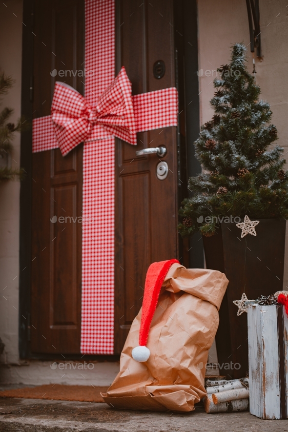 christmas, door, december, holiday, porch, winter, house, festive ...