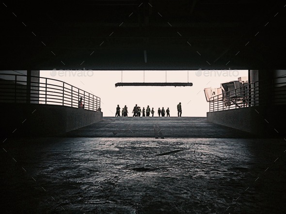 Silhouette. People. Shadow. Light. Working, minimal, BLACK&WHITE ...