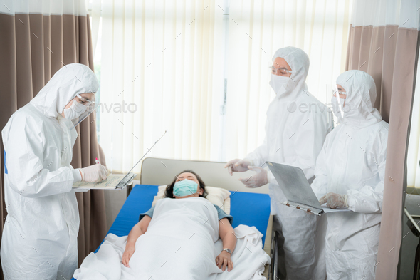 coronavirus COVID-19 flu disease concept, professional doctor and staff ...