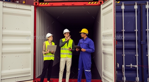 Container operator explaining operations to the data department. Import ...