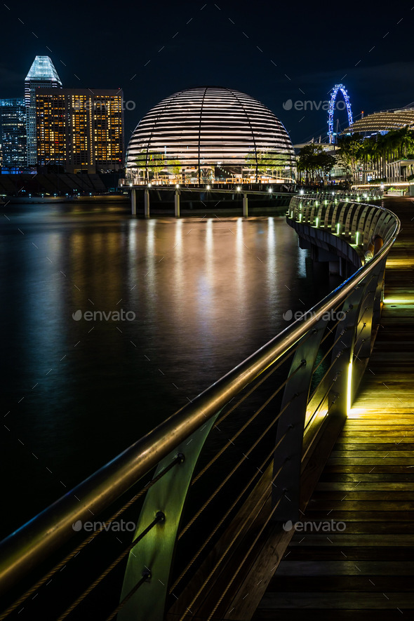 View of Apple Marina Bay Sands and Singapore Flyer from Marina Bay ...