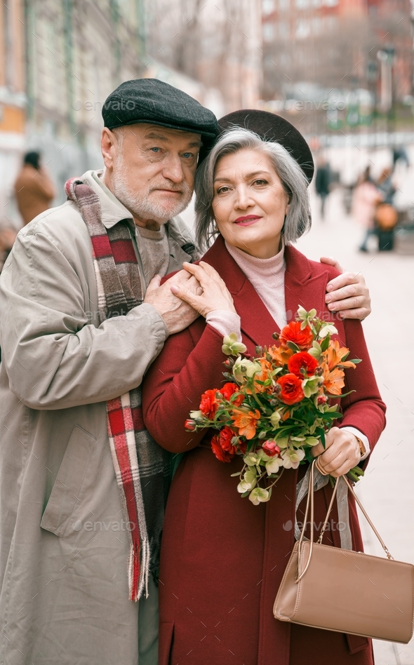 Elderly senior love couple. Old retired man woman together on romantic ...