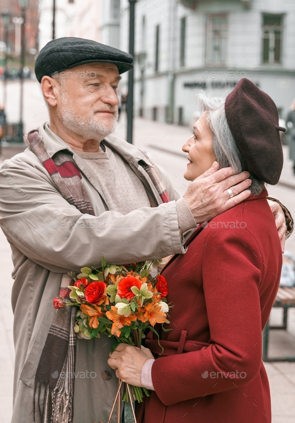 Elderly senior love couple.Old retired man woman together on romantic ...