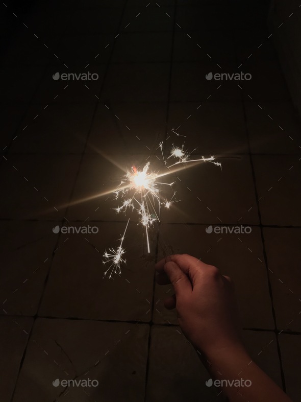 Sparkling || Human hand || Enchanting || Hands || Darkness || Dark ...