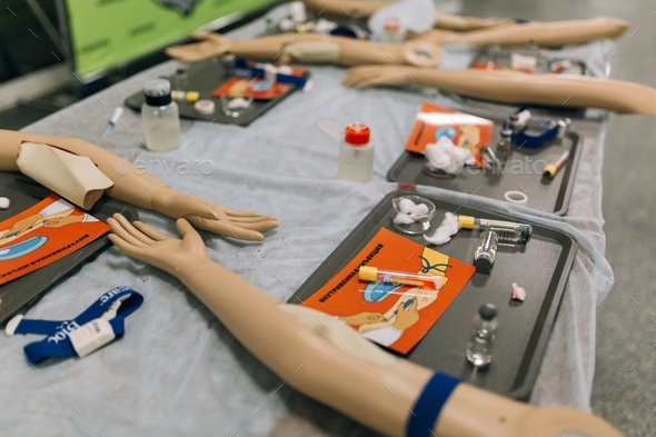 Training young medical students to give injections Stock Photo by ...