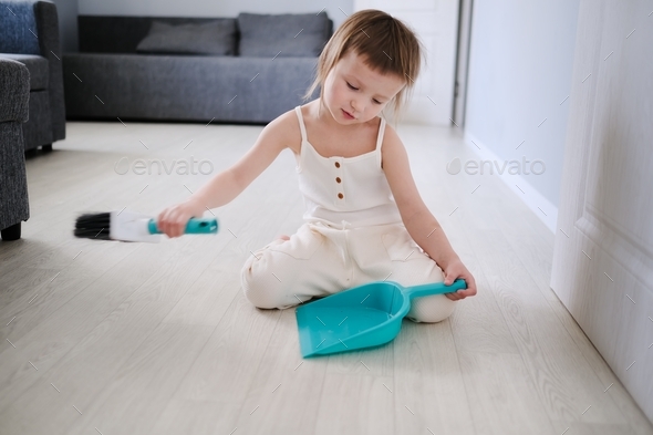 help around house toddlers, development of Montessori Stock Photo by ...