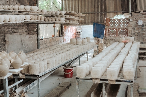 Traditional Ceramic factory in Bat Trang Ceramic Village, Hanoi ...
