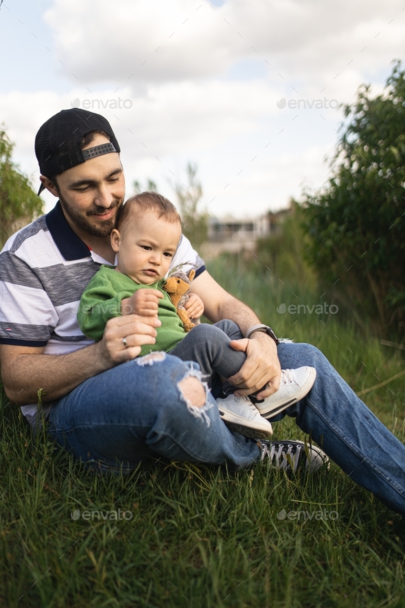 Father and son spend time together. Happy fatherhood. Father's Day ...