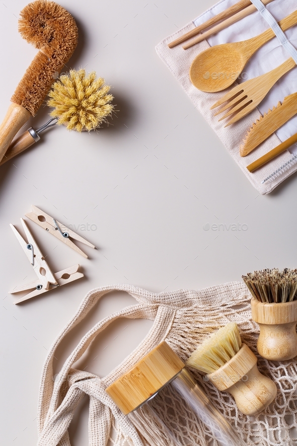 Zero waste set of plastic free and reusable kitchen utensils Stock ...