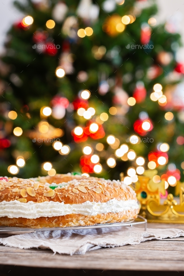Traditional Spanish Epiphany cake, Roscon de Reyes with festive ...
