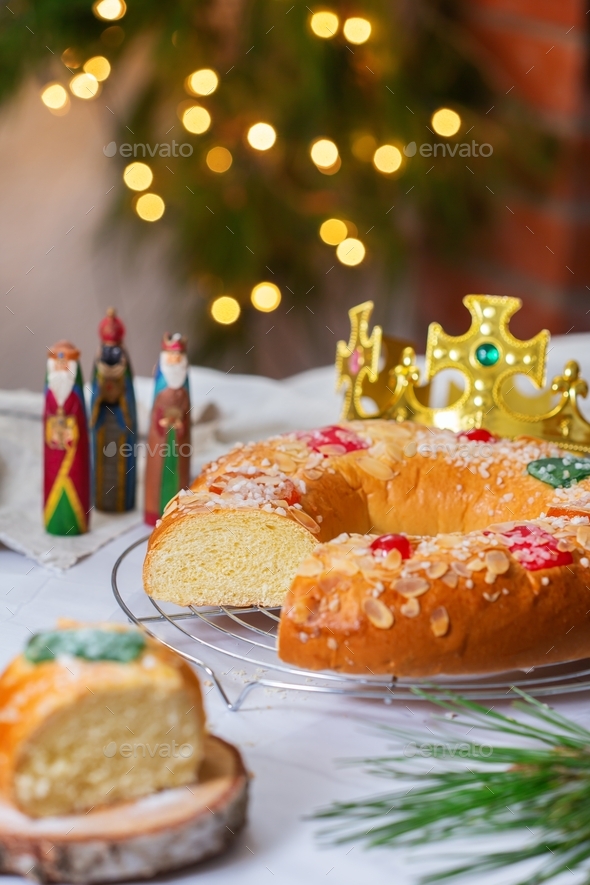 Traditional Spanish Epiphany cake, Roscon de Reyes with festive ...