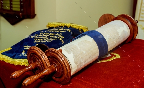 reading the Jewish Torah at Bar Mitzvah Bar Mitzvah Torah reading Stock ...