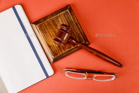 Judges wooden gavel of reading glasses with table office law judge ...