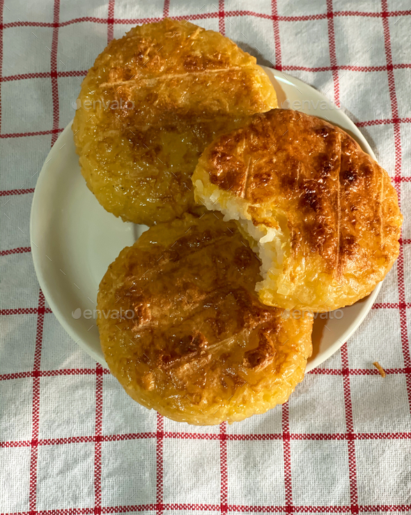 Khao jee a street food Thai style grill sticky rice, with egg paste ...