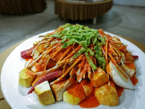 pasembur rojak, a Malaysian Indian Muslim delicacy. Stock Photo by ellinnur