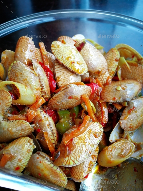 Malaysian dishes spicy Paphia textile, lala masak pedas. selective ...