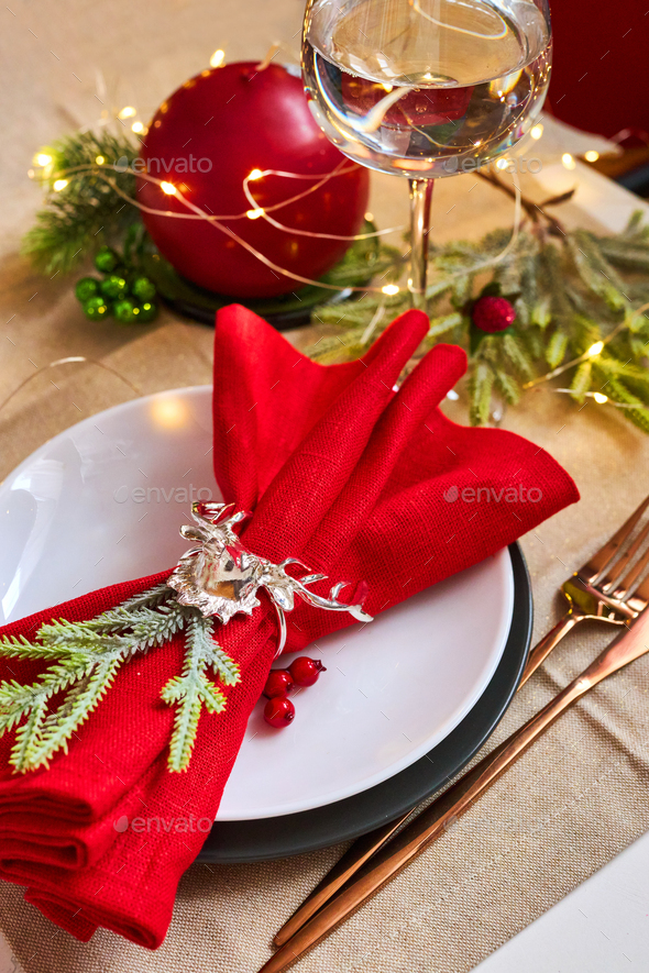 Traditional Christmas table place setting close up Stock Photo by ...