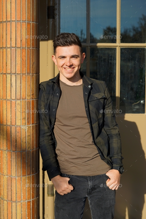 University Student,Portrait,Men,Smiling,Happiness,Young Men,Student ...