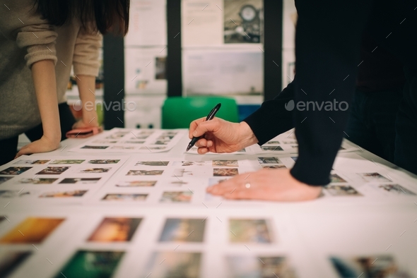 Design Studio Critique and Brainstorming with director with a marker ...