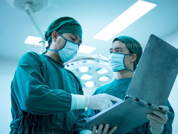 Hospital clinic laboratory operation emergency room ward doctor nurse ...