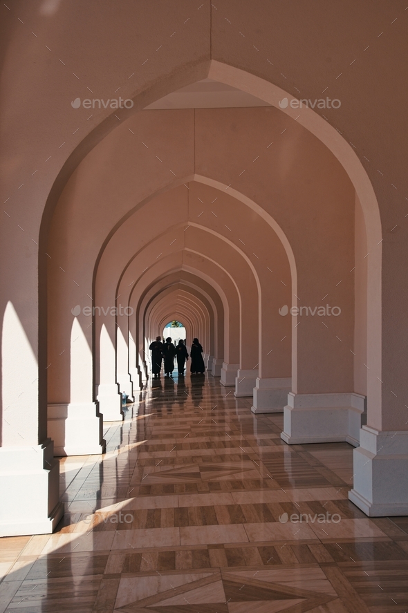 Arabian arches in Mosque - diminishing perspective Stock Photo by ...
