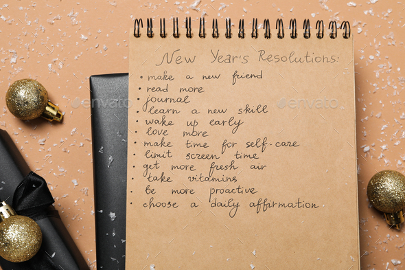Concept of New Year Resolutions list, new year goals, top view Stock ...
