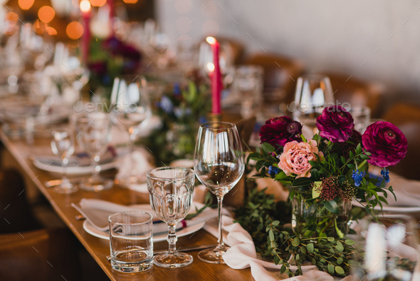 Coziness and style. Modern event design. Table setting at the wedding ...