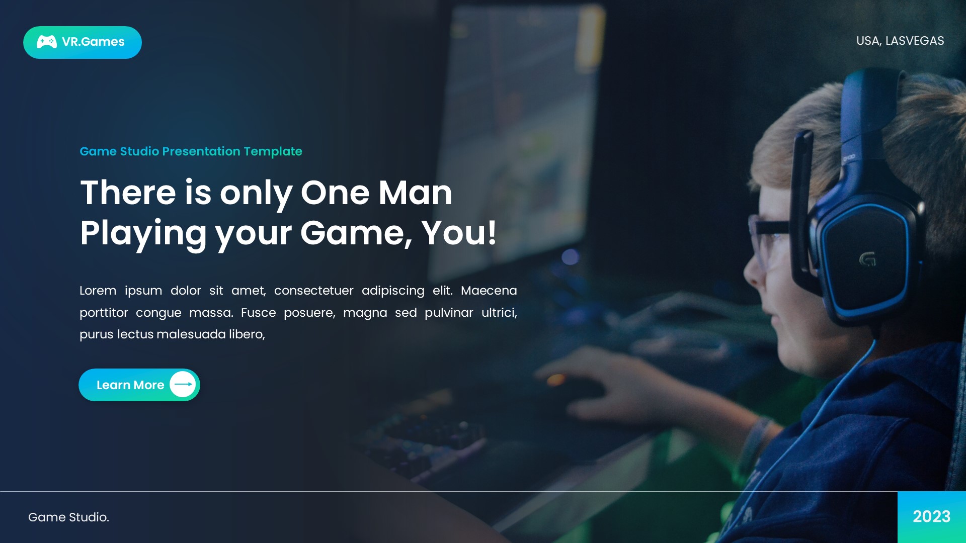 VR Games - Gaming Studio Powerpoint Template, Presentation Templates