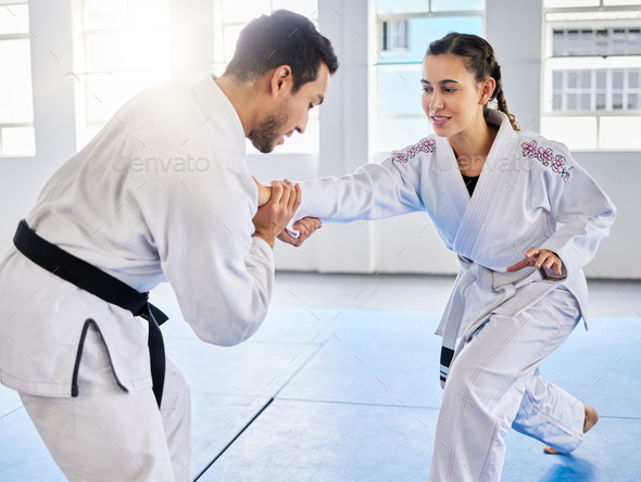 Karate Woman Beats Up Man