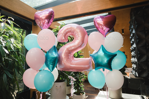 Modern event design. Balloon decoration for a child's birthday party ...