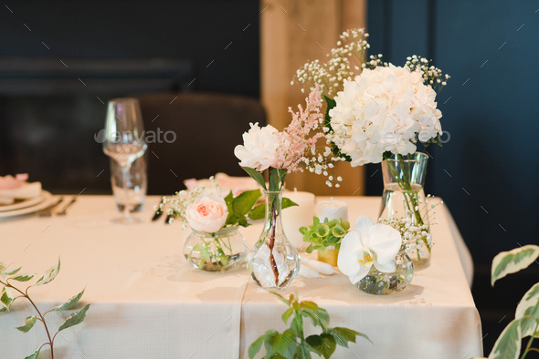Coziness and style. Modern event design. Table setting at the wedding ...