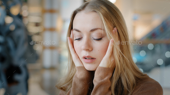 Portrait caucasian frightened stressed worried woman feeling stress ...
