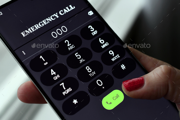 Dialing 000 Emergency services Call on mobile cell phone - police, fire ...