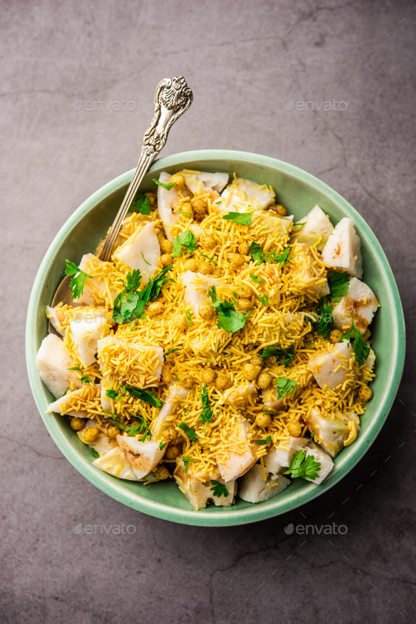 Idli Chaat is a tasty Indian recipe made using leftover idlis Stock ...